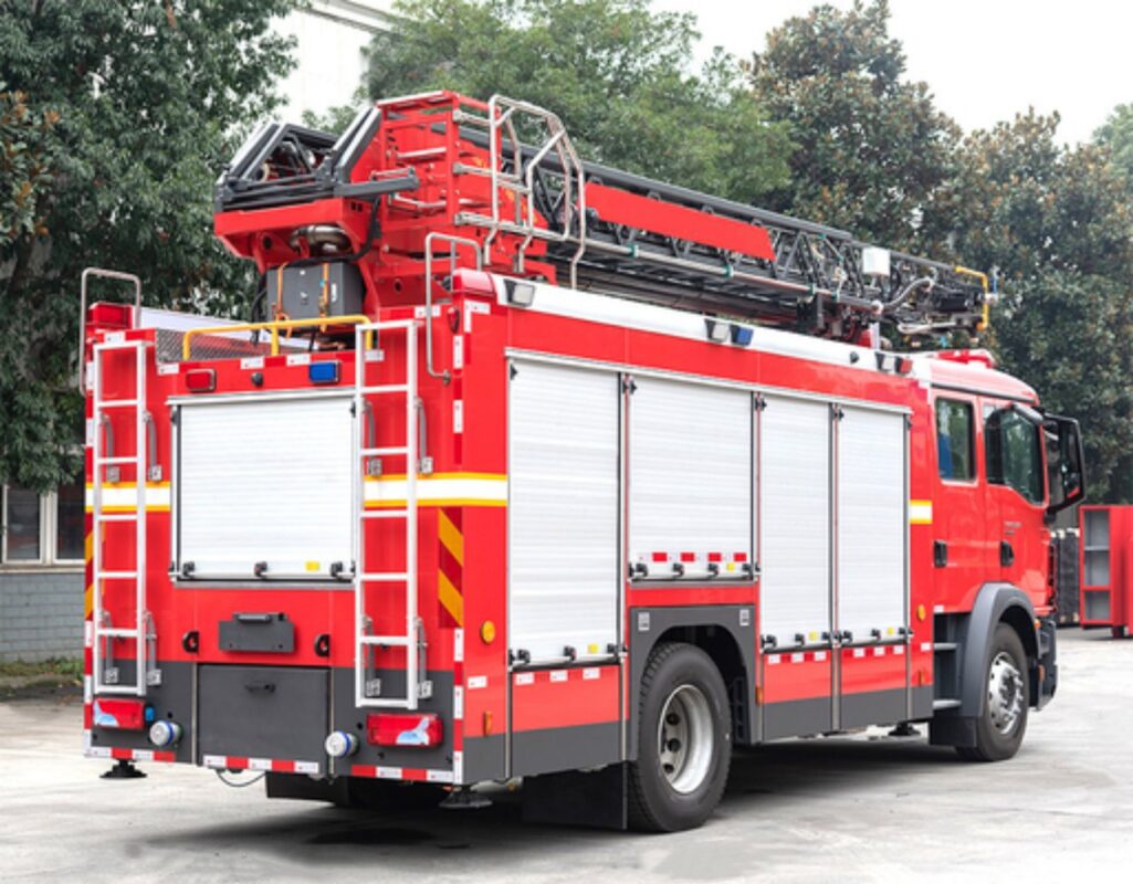 What is an Aerial Ladder Truck? - Fire Rescue Truck
