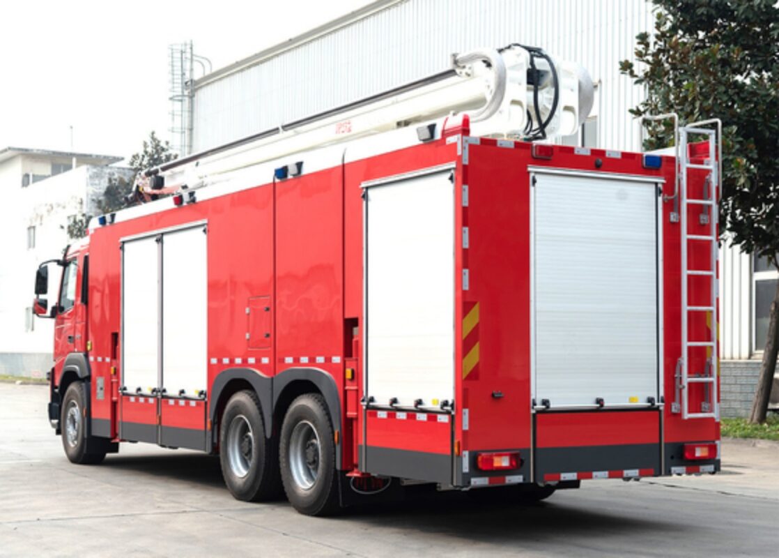 What is a Tower Ladder Fire Truck? - Fire Rescue Truck