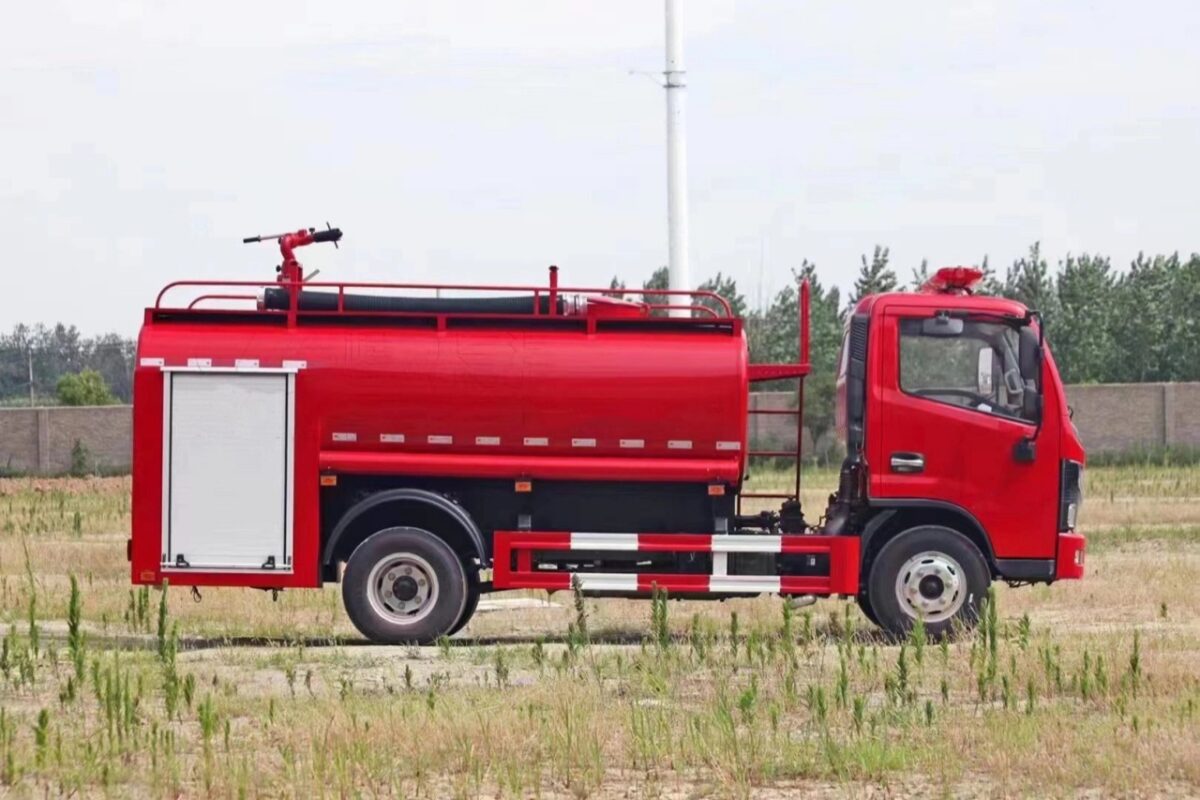 What is a Fire Water Tank? - Fire Rescue Truck