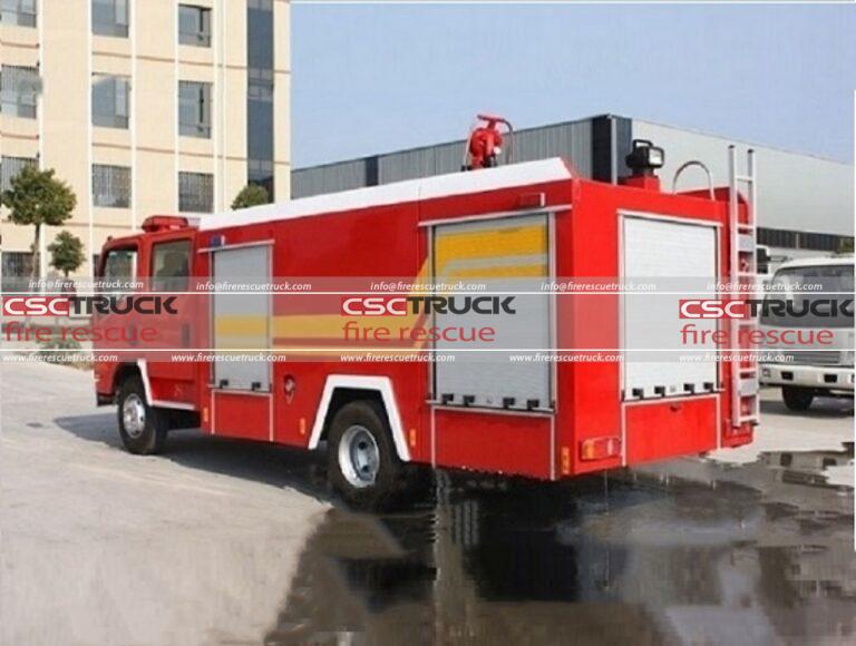 What is the Difference between a Tender and a Tanker? - Fire Rescue Truck
