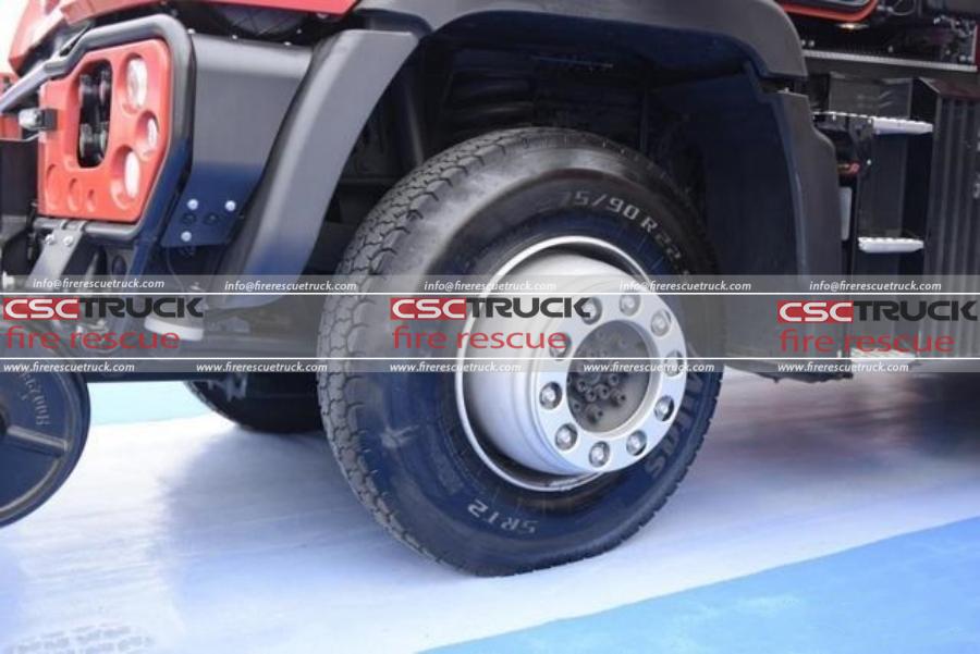 3000L Unimog U423 4WD Road-Rail Dual-Use Water Foam Fire Truck ...