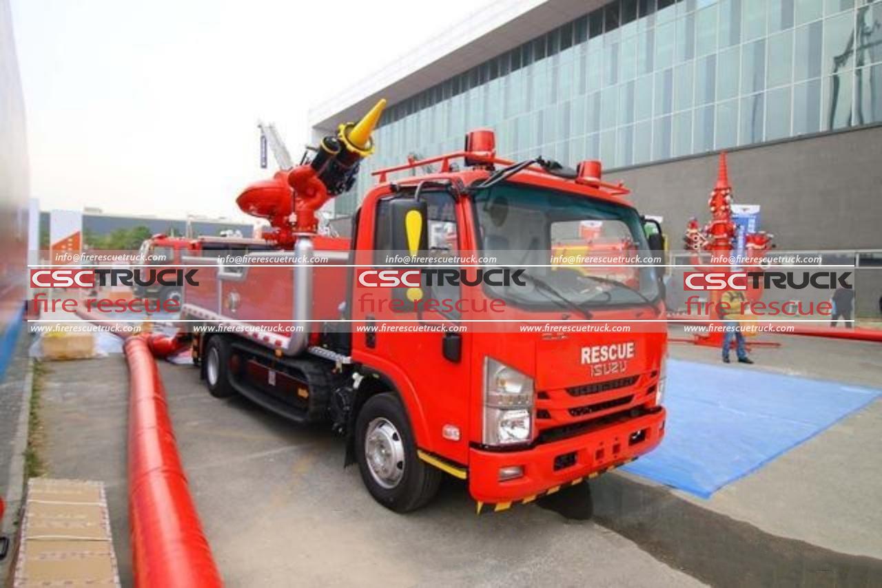 ISUZU 700P Remote Control Fire Truck - Fire Rescue Truck
