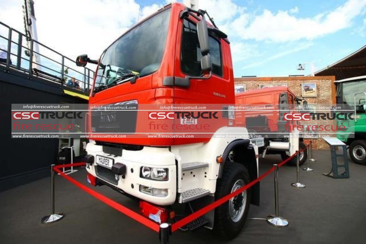 The Core of the MAN TGM Dual-cab Fire Truck — Chassis Disassembly ...